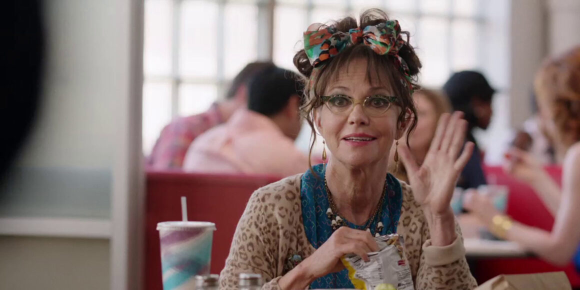 Movie Review: Hello, My Name is Doris (2015) - The Critical Movie Critics