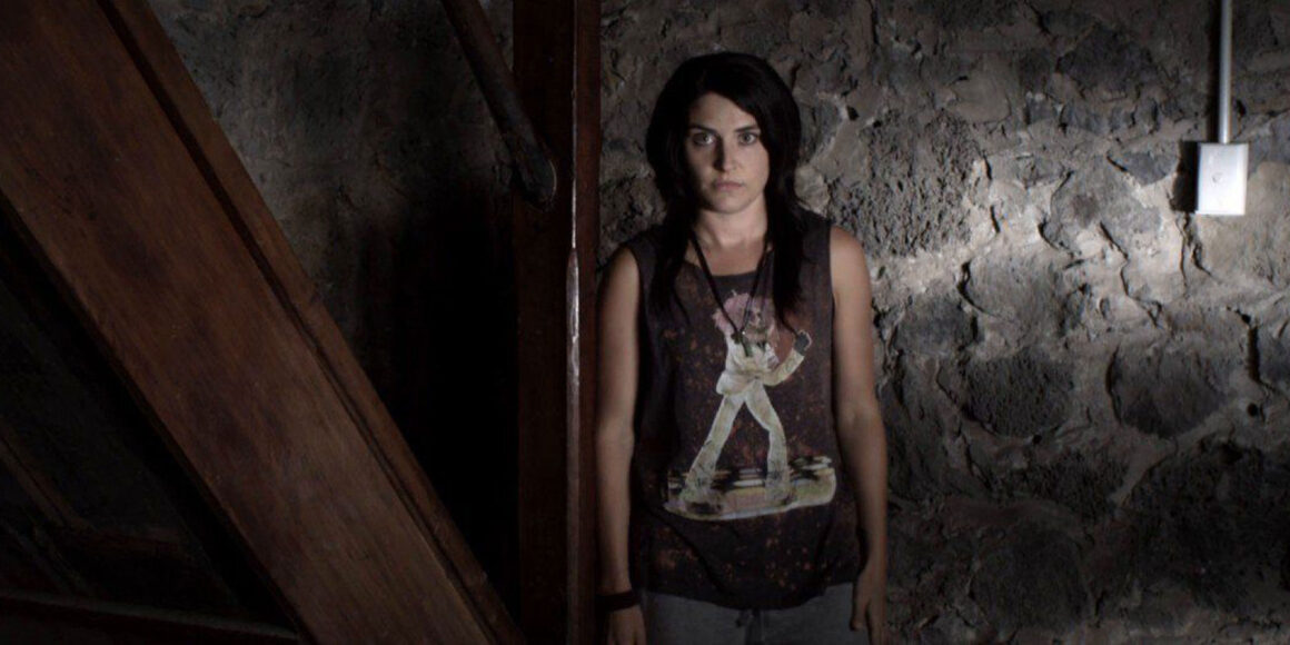 Movie Review: Housebound (2014) - The Critical Movie Critics