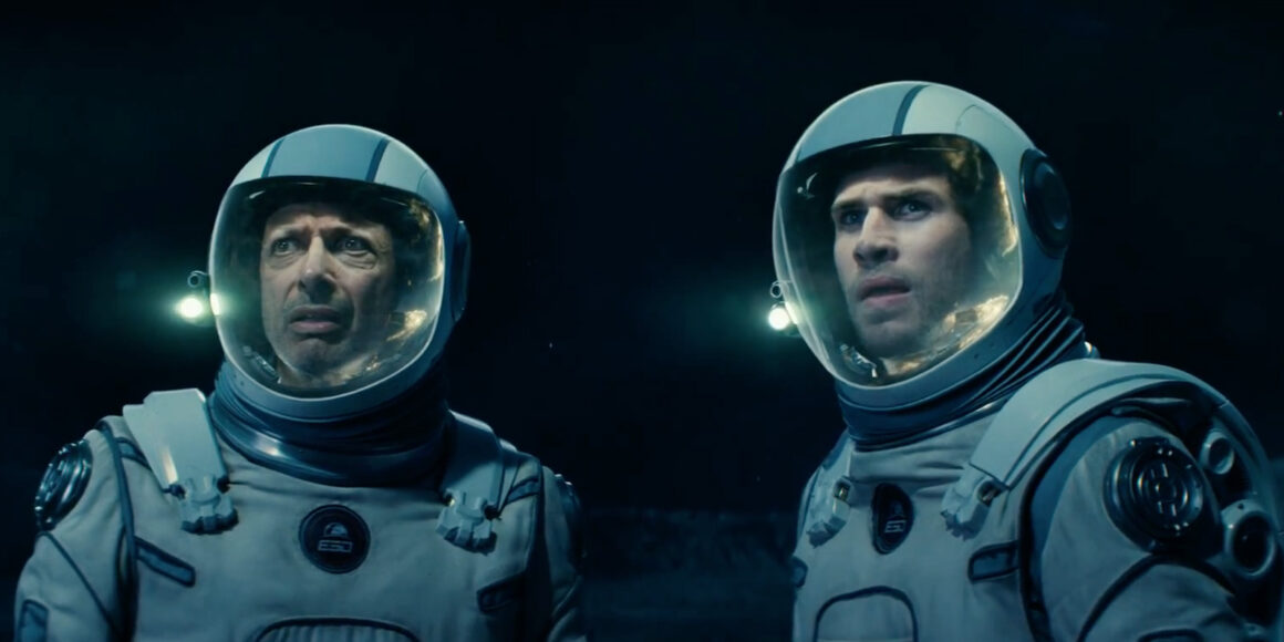 Movie Review: Independence Day: Resurgence (2016) - The Critical Movie ...